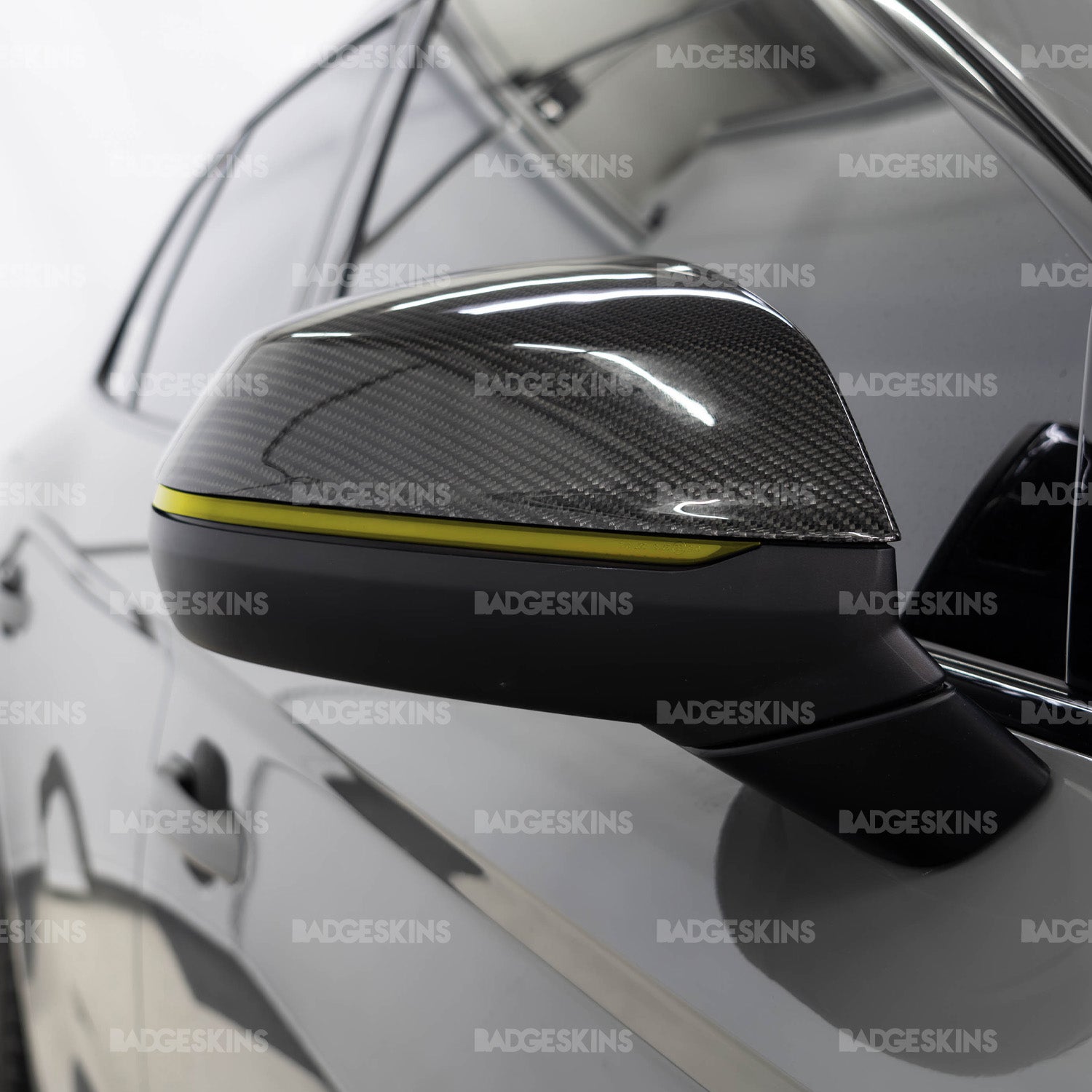 Audi - B9.5 - Q5/SQ5 - Side Mirror Indicator Tint – Badgeskins