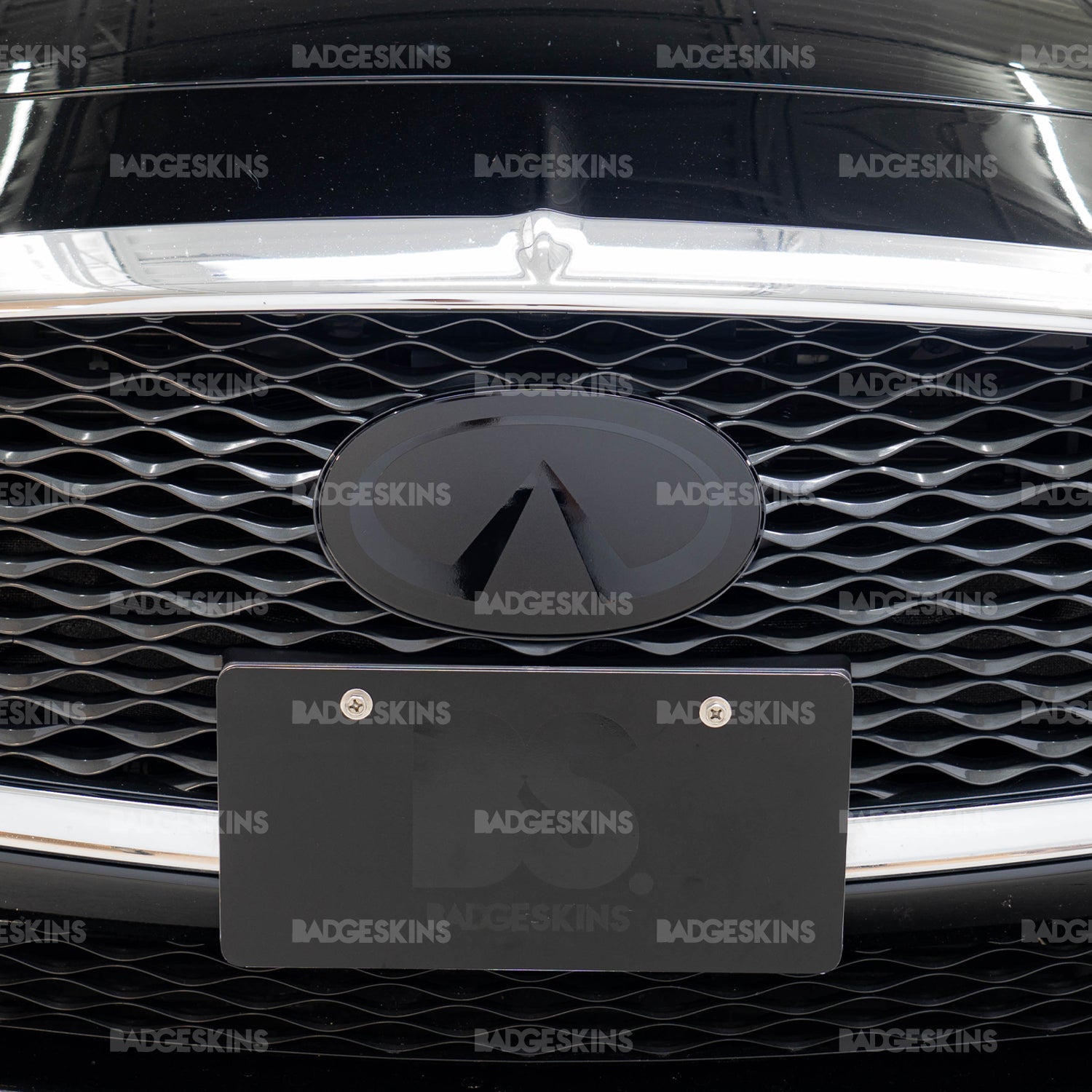 Infiniti - Q60S - Front Smooth Infiniti Emblem Overlay – Badgeskins
