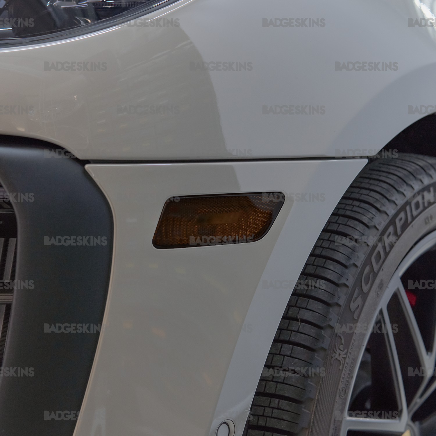 Porsche - G1 (19-24) - Macan - Front Bumper Side Marker Tint – Badgeskins