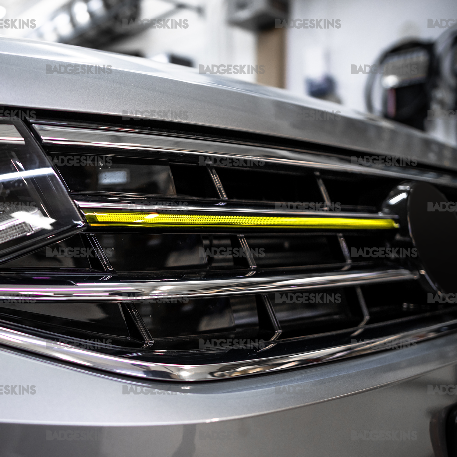 VW - MK2.5 - Tiguan R-Line - Front Grille Light Bar Tint – Badgeskins
