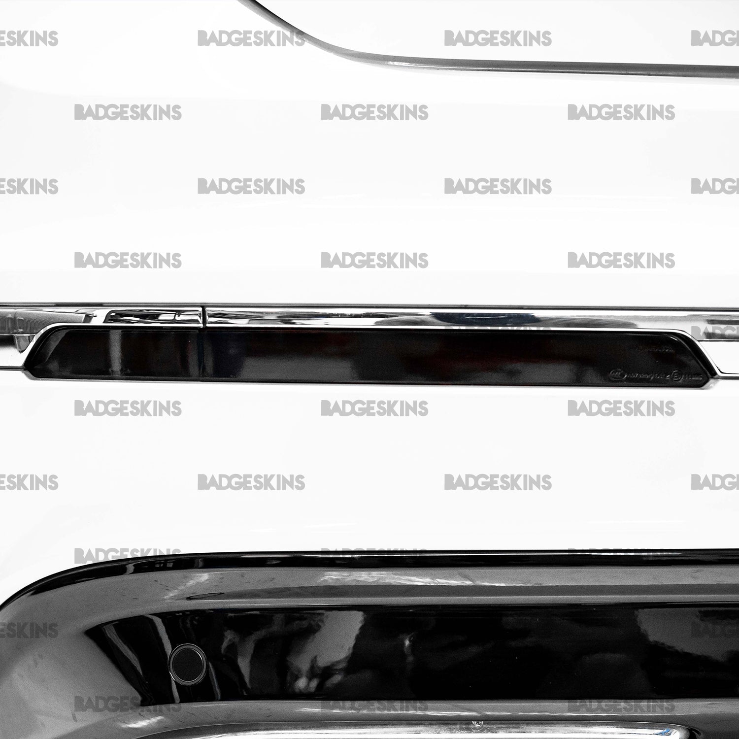 VW - MK2 - Tiguan - Rear Bumper Reflector Tint – Badgeskins
