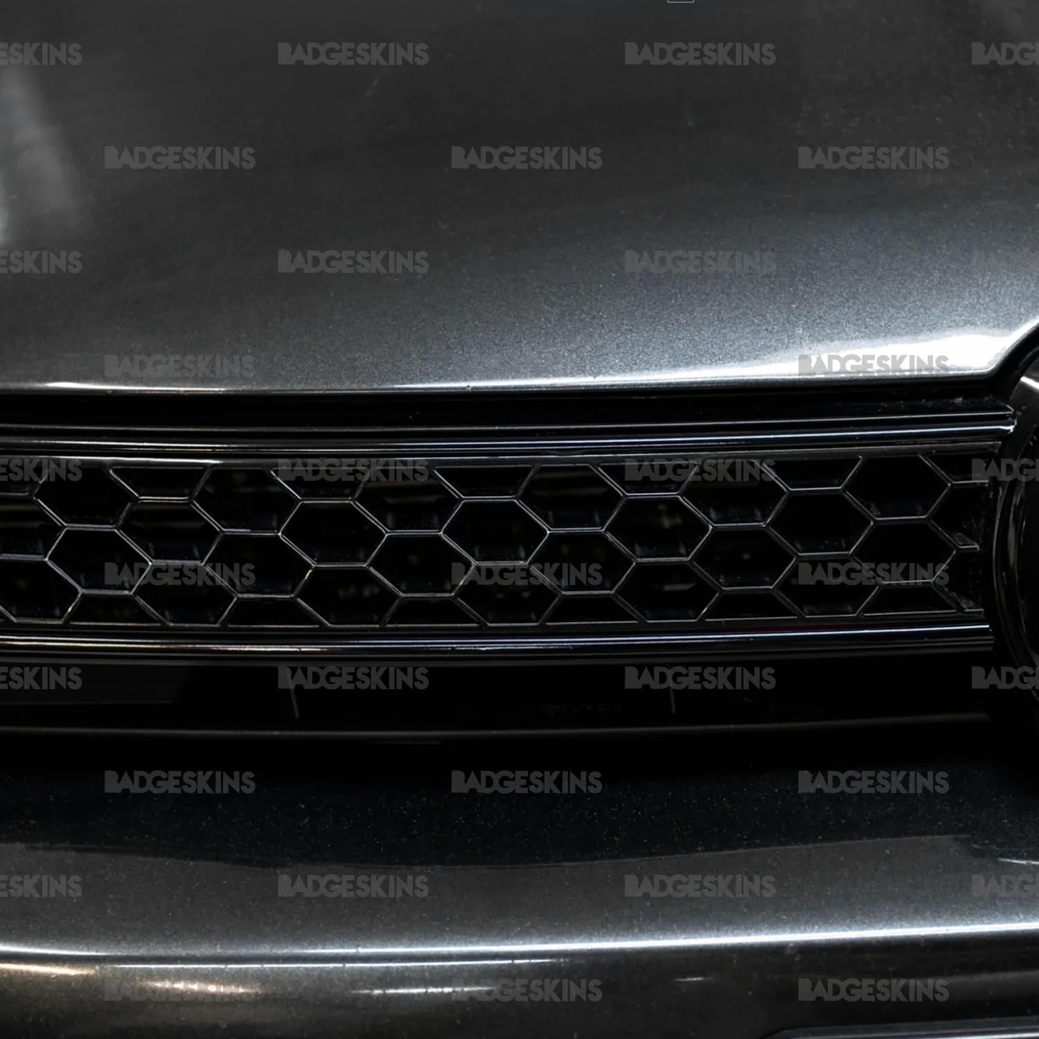 VW - MK6 - GTI Front Grille "Red Bar" Black Out Kit – Badgeskins