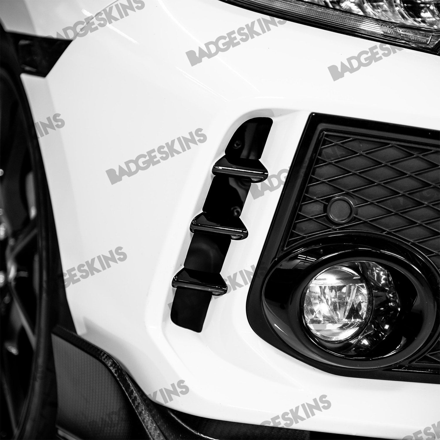 Honda - Civic - FK8 Type R - Front Bumper Vent Accent – Badgeskins