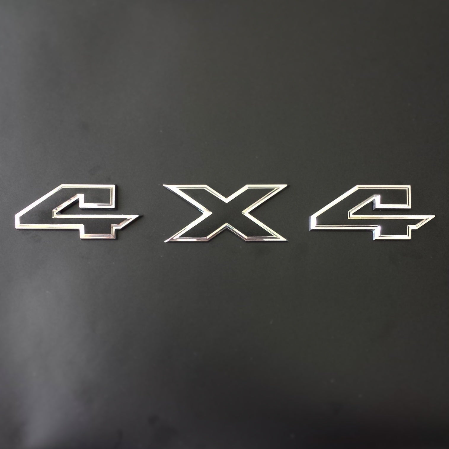Dodge - RAM 1500 - Rear 4X4 Badge Overlay (2008-2014) – Badgeskins