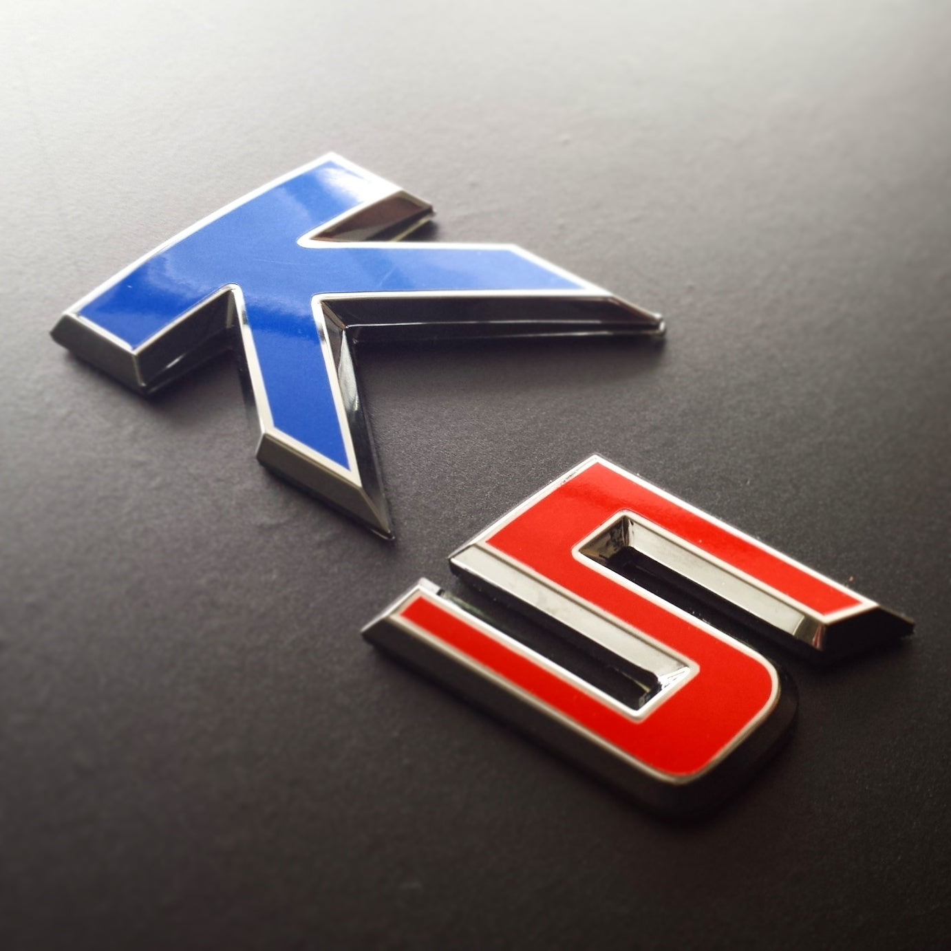 Kia - K5 - Rear K5 Badge Overlay (2010+) – Badgeskins
